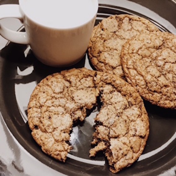 Favorite Chocolate Chip Cookies | Tajinny.com