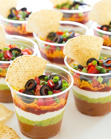Festive Seven-Layer Dip Party Cups | Tajinny.com