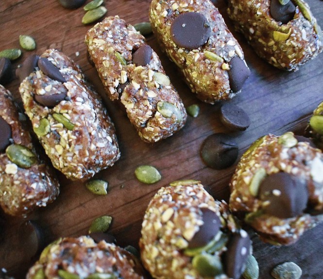 Sweet and salty energy bites | Tajinny.com