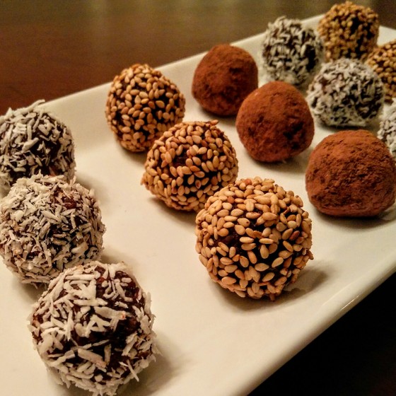 Peanut Butter Snack Balls | Tajinny.com